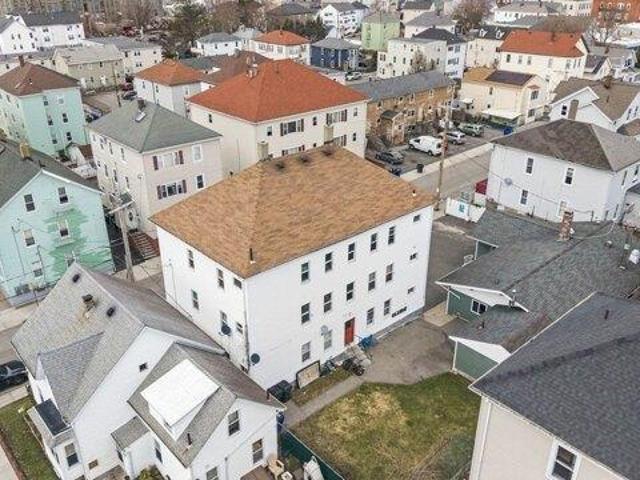 house with 12 bedroom, Fall River MA ES105095873