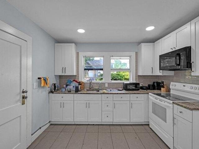 house with 12 bedroom, Fitchburg MA DS104352249