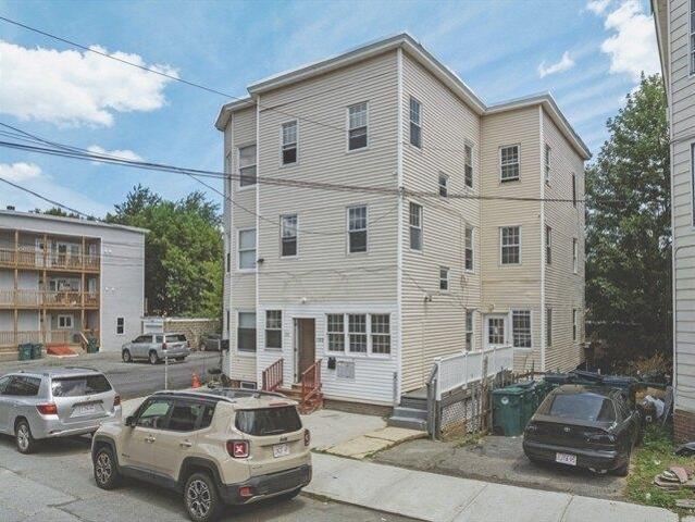 house with 12 bedroom, Fitchburg MA DS102583311
