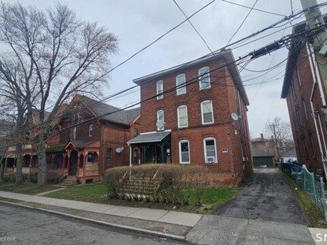 house with 12 bedroom, Hartford CT DLS102594240