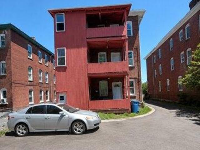 house with 12 bedroom, Hartford CT DS104296513