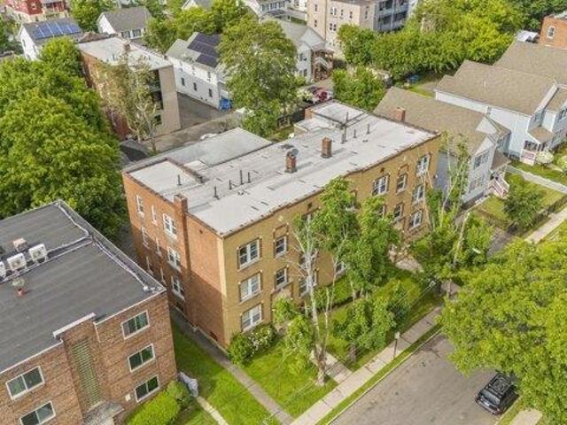 house with 12 bedroom, Hartford CT ES104757125