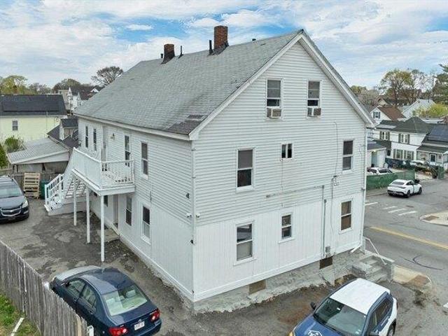 house with 12 bedroom, Lowell MA DLS102801325