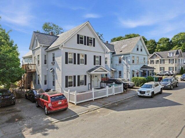 house with 12 bedroom, Lowell MA DS104009196
