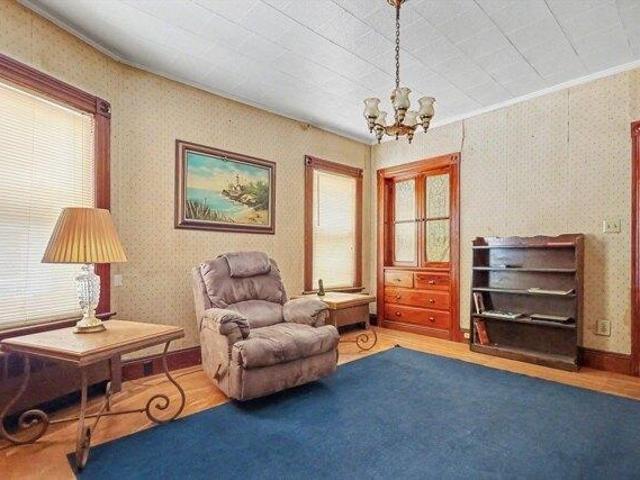 house with 12 bedroom, Lawrence MA ES105193529