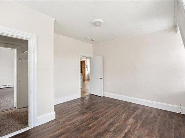 house with 12 bedroom, Lincoln RI ES105109649