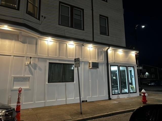 house with 12 bedroom, New Bedford MA ES103187805