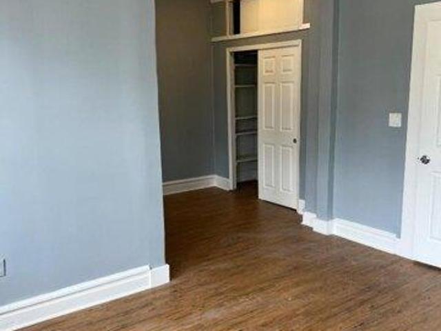 house with 12 bedroom, Newark NJ ES104570686
