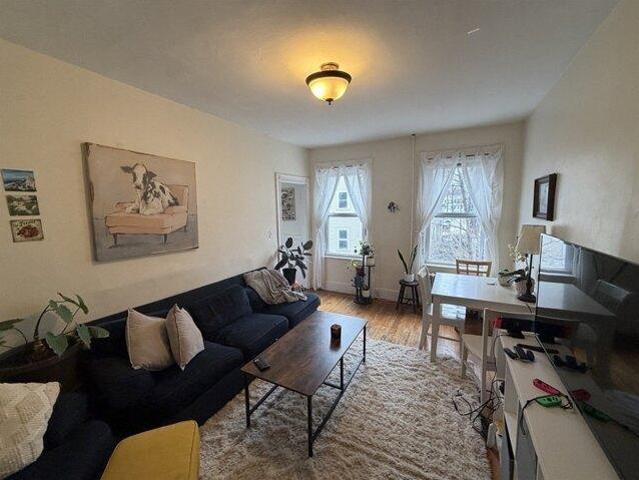 house with 12 bedroom, Somerville MA DS103931336