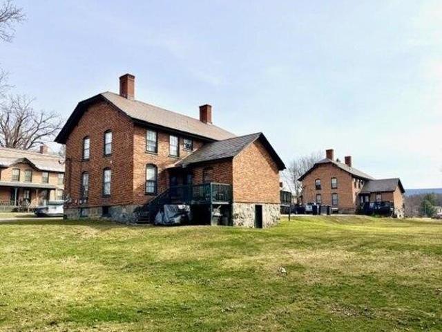 house with 12 bedroom, Shaftsbury VT ES104149255