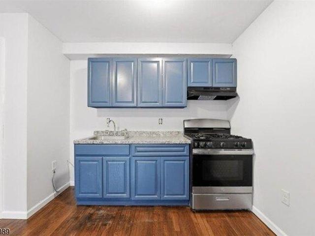 house with 12 bedroom, Paterson NJ DS104441580