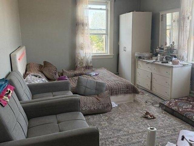 house with 12 bedroom, Quincy MA ES105232801