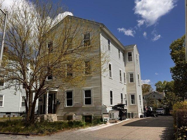 house with 12 bedroom, Worcester MA DS103439599
