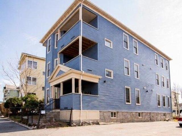 house with 12 bedroom, Worcester MA ES104045631