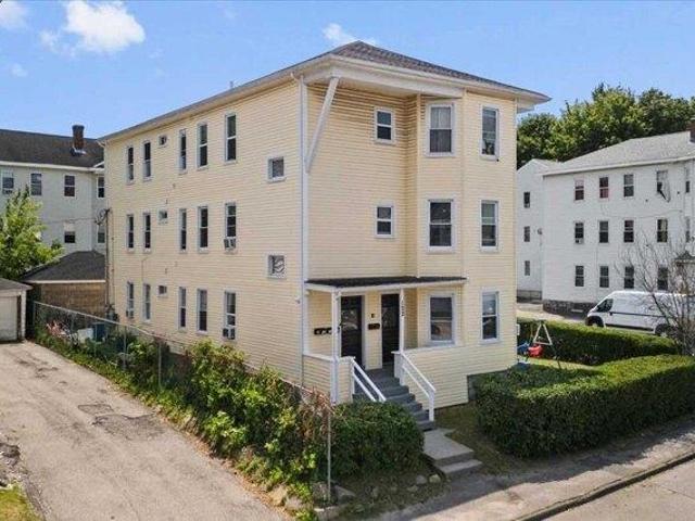 house with 12 bedroom, Worcester MA ES104853504