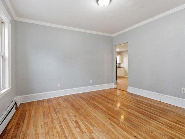 house with 12 bedroom, Worcester MA ES103033478