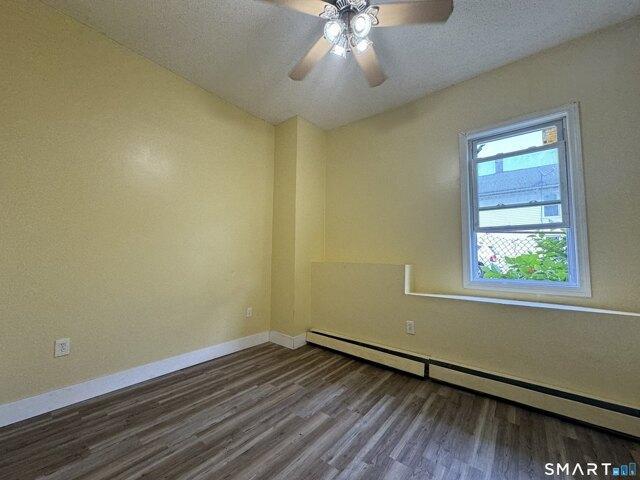 house with 12 bedroom, Waterbury CT ES105144202