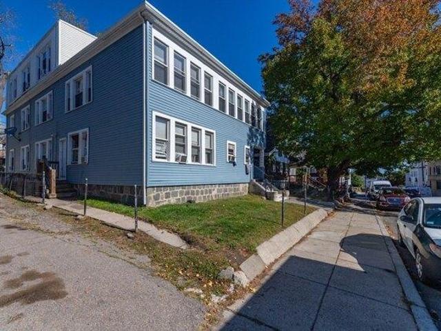 house with 13 bedroom, Boston MA ES103442334