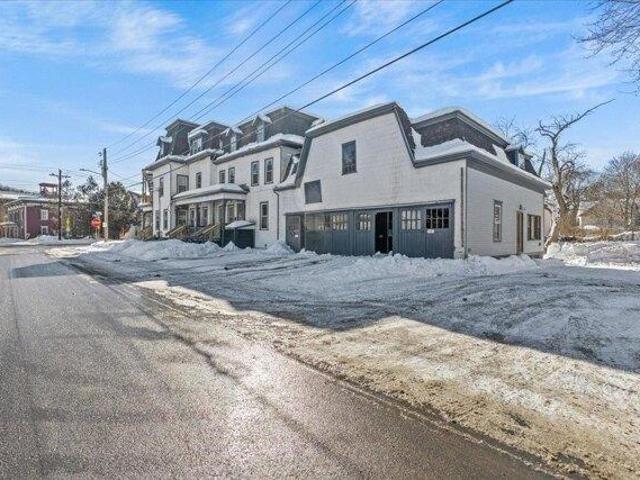 house with 13 bedroom, Montpelier VT DLS101604507