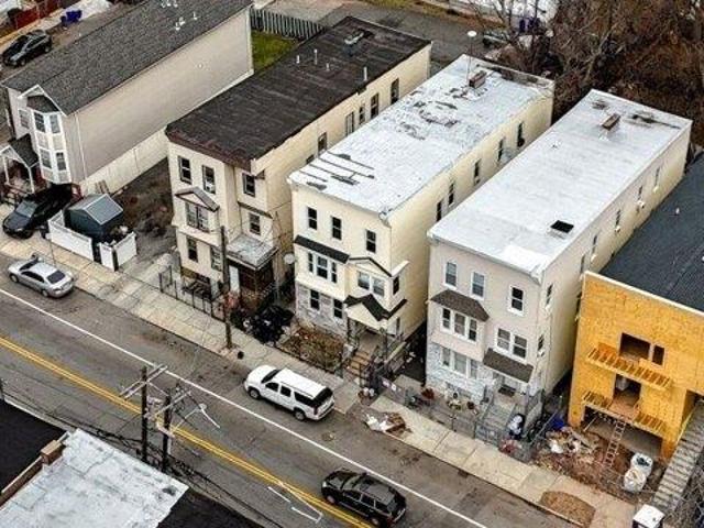 house with 13 bedroom, Newark NJ DS102726555