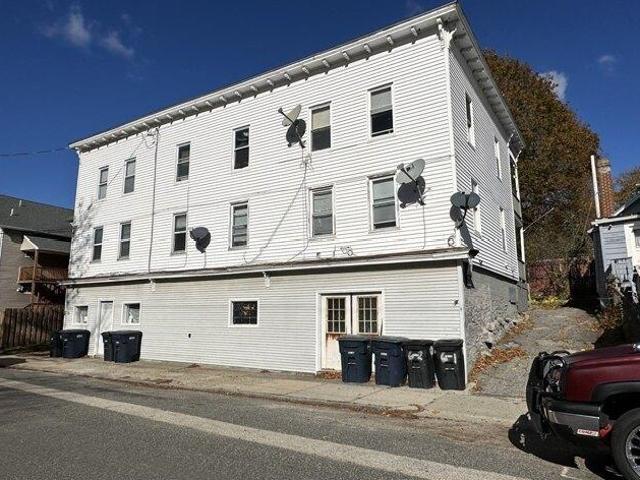 house with 13 bedroom, Southbridge MA ES102961870