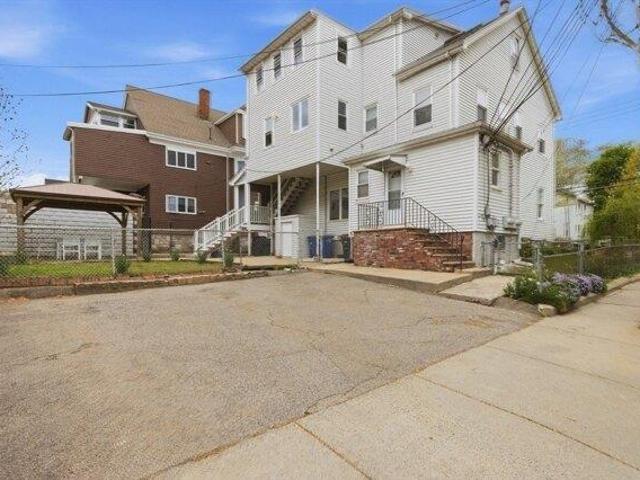 house with 13 bedroom, Somerville MA ES103931849