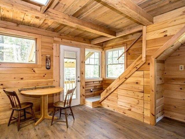 house with 1 bedroom, Tamworth NH DS102118681