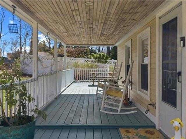 house with 1 bedroom, Tiverton RI DLS102215291