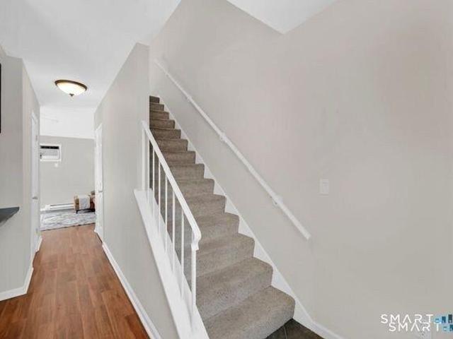 house with 1 bedroom, Tolland CT DLS102584596