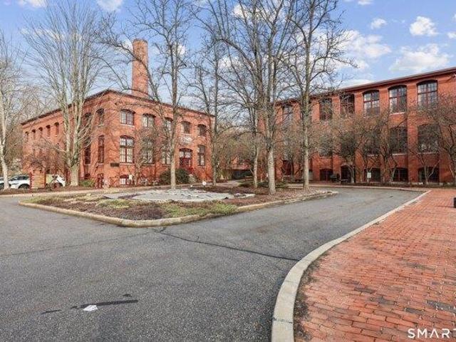 house with 1 bedroom, Torrington CT ES104905848