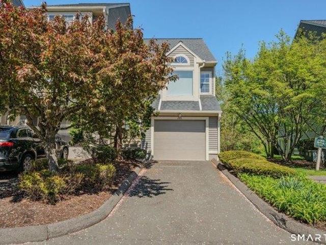 house with 1 bedroom, Trumbull CT DS103099324