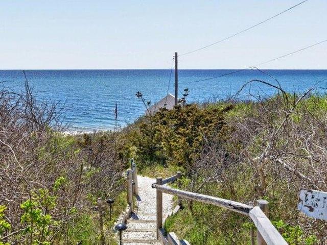 house with 1 bedroom, Truro MA DS102156320