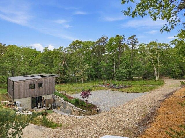 house with 1 bedroom, Vineyard Haven MA DS102801513