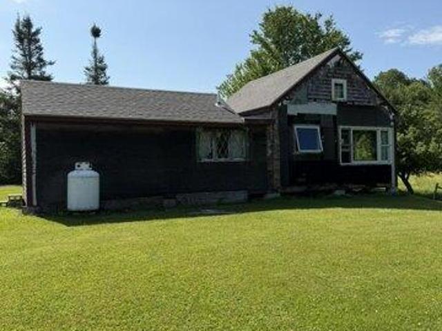 house with 1 bedroom, Waldoboro ME DS103931872