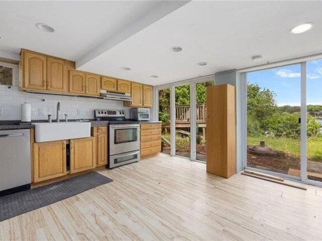 house with 1 bedroom, Warwick RI DS103443141
