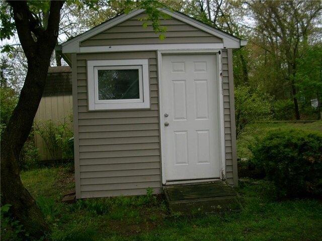 house with 1 bedroom, Warwick RI DS103497906