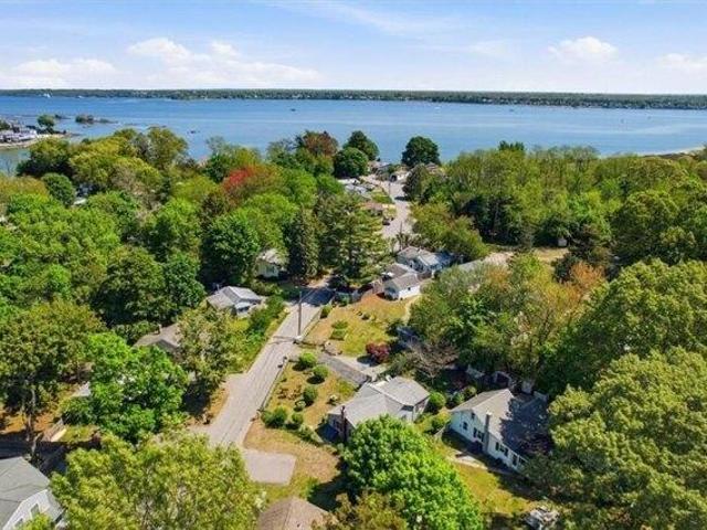 house with 1 bedroom, Warwick RI ES105106880