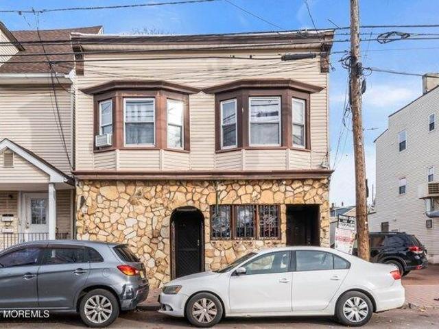 house with 1 bedroom, West Orange NJ DS102029550