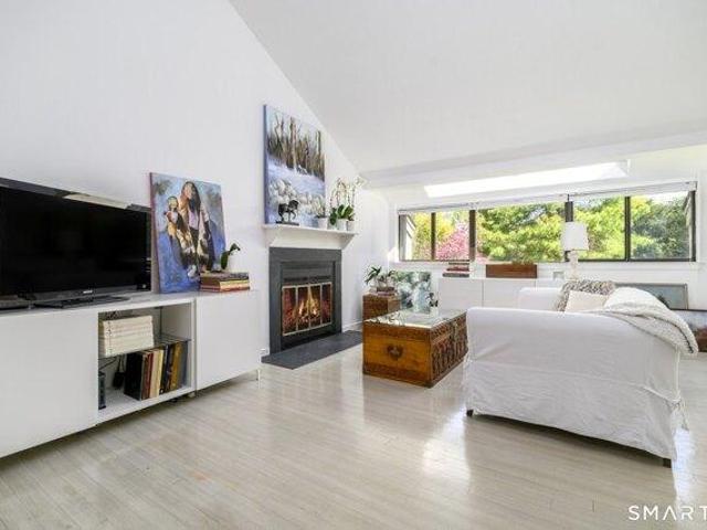 house with 1 bedroom, Westport CT DLS102215930