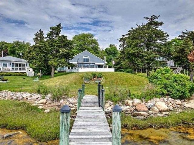house with 1 bedroom, Westport MA DS103619442