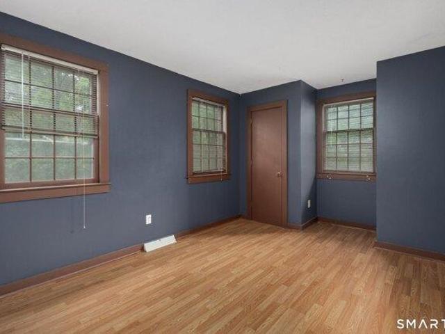 house with 1 bedroom, Willington CT ES105125732