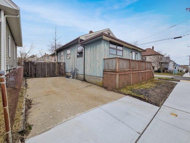 house with 1 bedroom, Acushnet MA ES103126479
