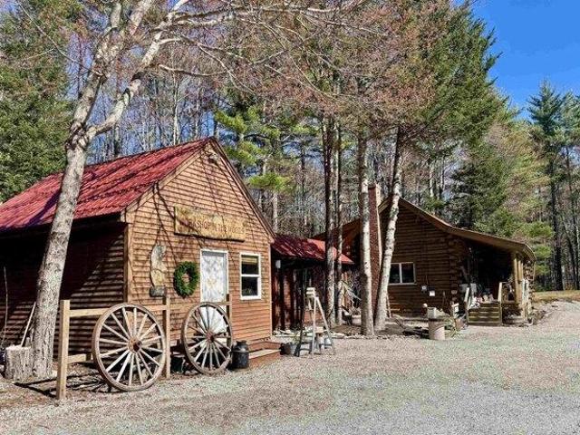 house with 1 bedroom, Albany NH ES105127024