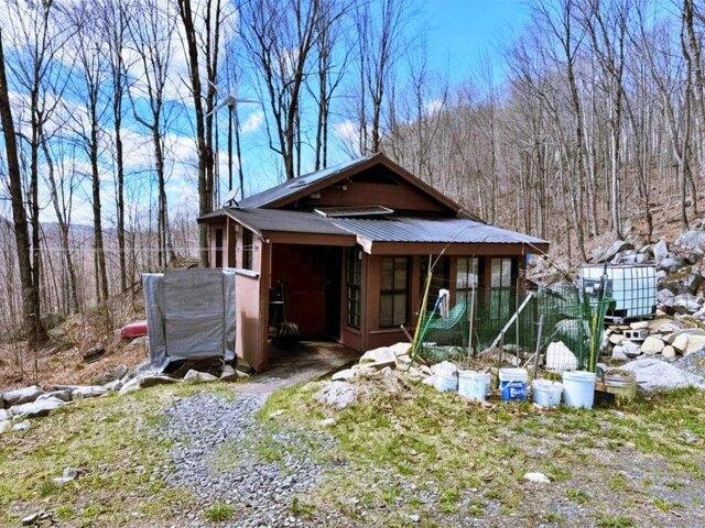 house with 1 bedroom, Barton VT DS102479797