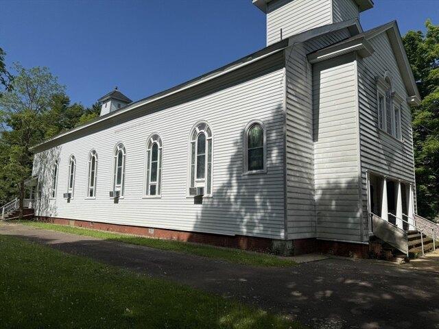 house with 1 bedroom, Belchertown MA ES105157188
