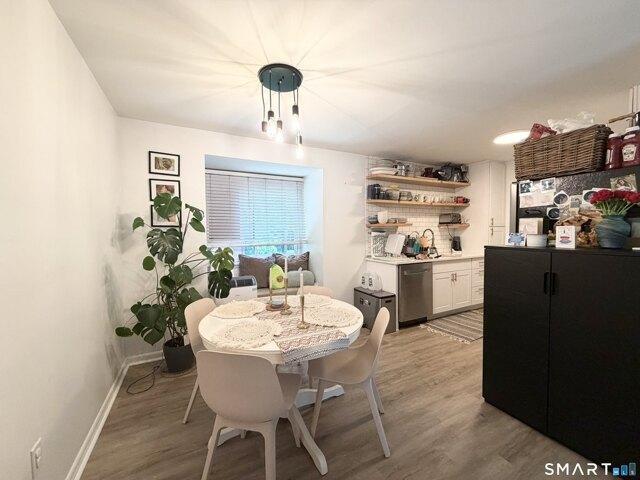 house with 1 bedroom, Bethel CT ES104761201