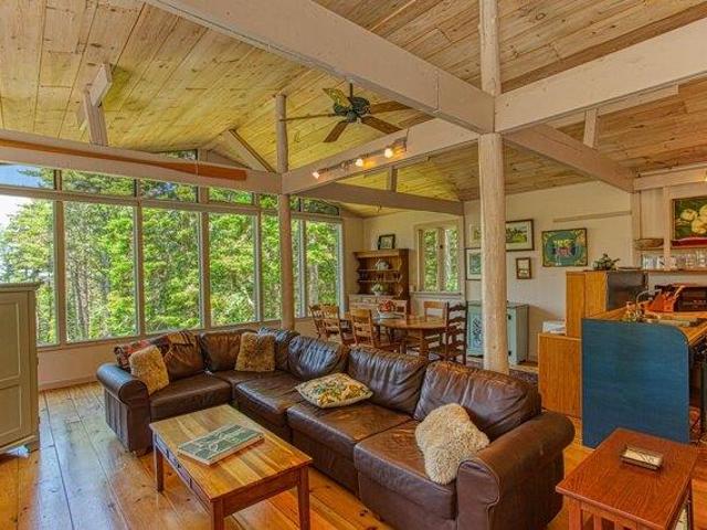 house with 1 bedroom, Boothbay Harbor ME DS104044069