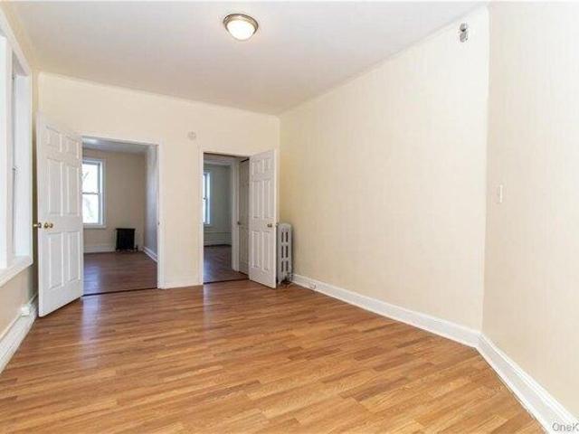 house with 1 bedroom, Brooklyn NY DS101801944