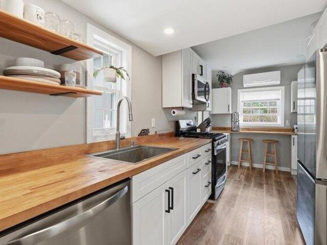 house with 1 bedroom, Brookline NH ES105115223