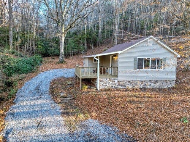 house with 1 bedroom, Brasstown NC DS103604430